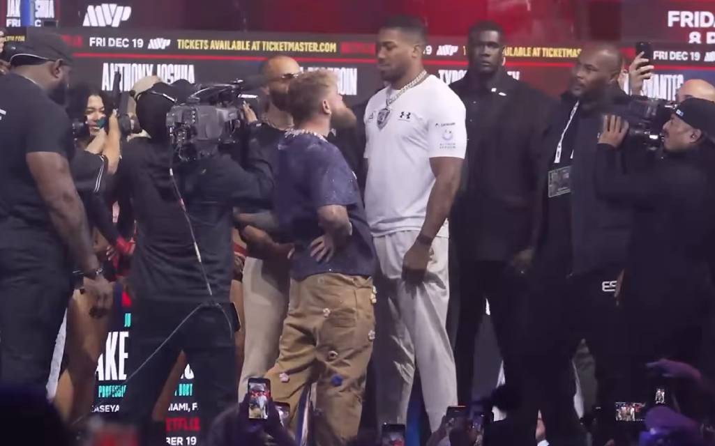 Allt inför Misfits Boxing med Andrew Tate: TV-tider och matchkort