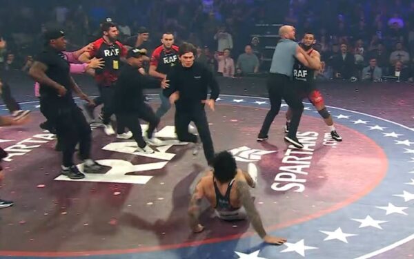 SE HELA MATCHEN: Khamzat Chimaev vs Dillon Danis – slutar i KAOS!
